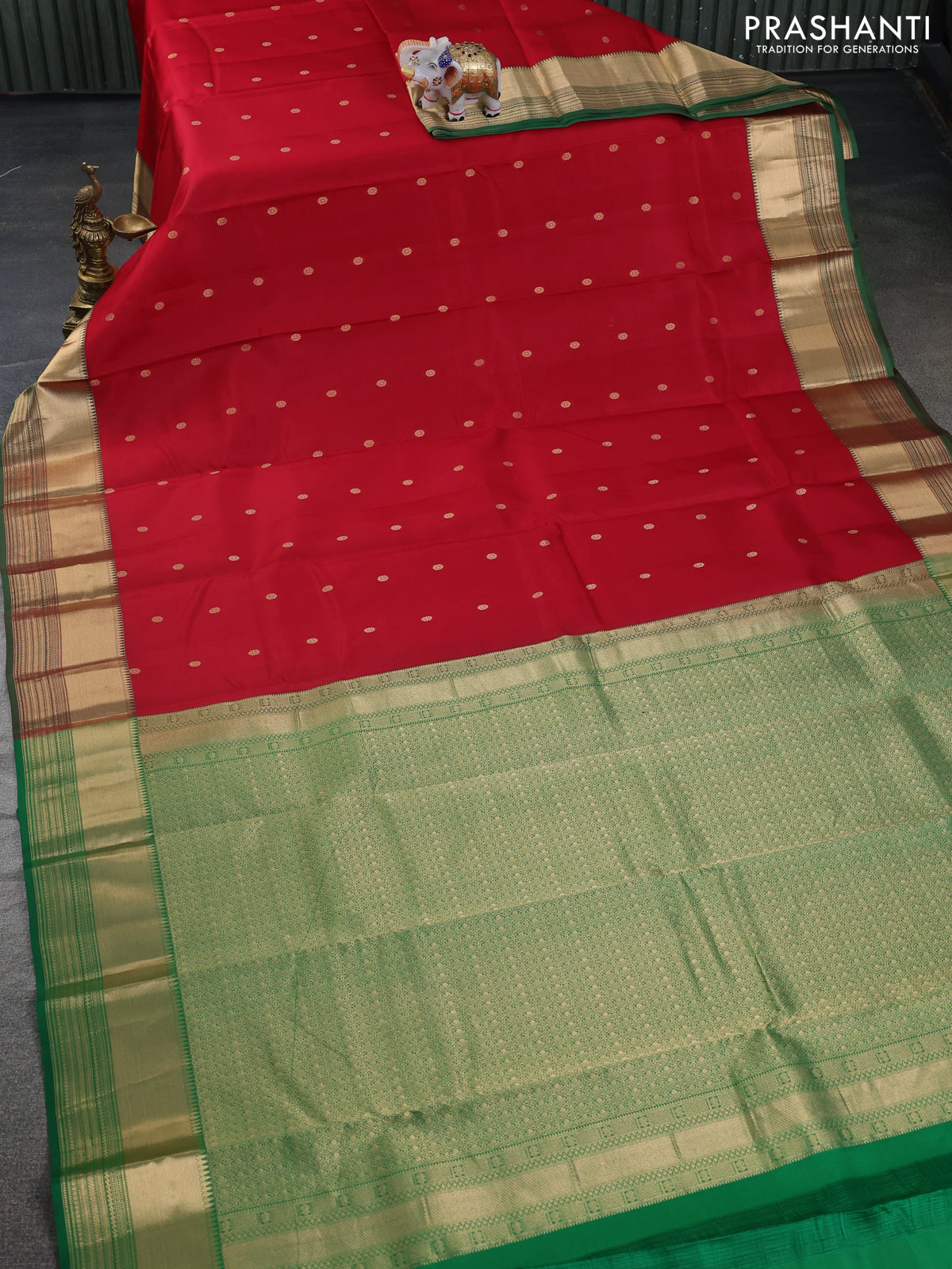 Pure kanchipuram silk saree red and green with zari woven buttas and z – Prashanti Sarees